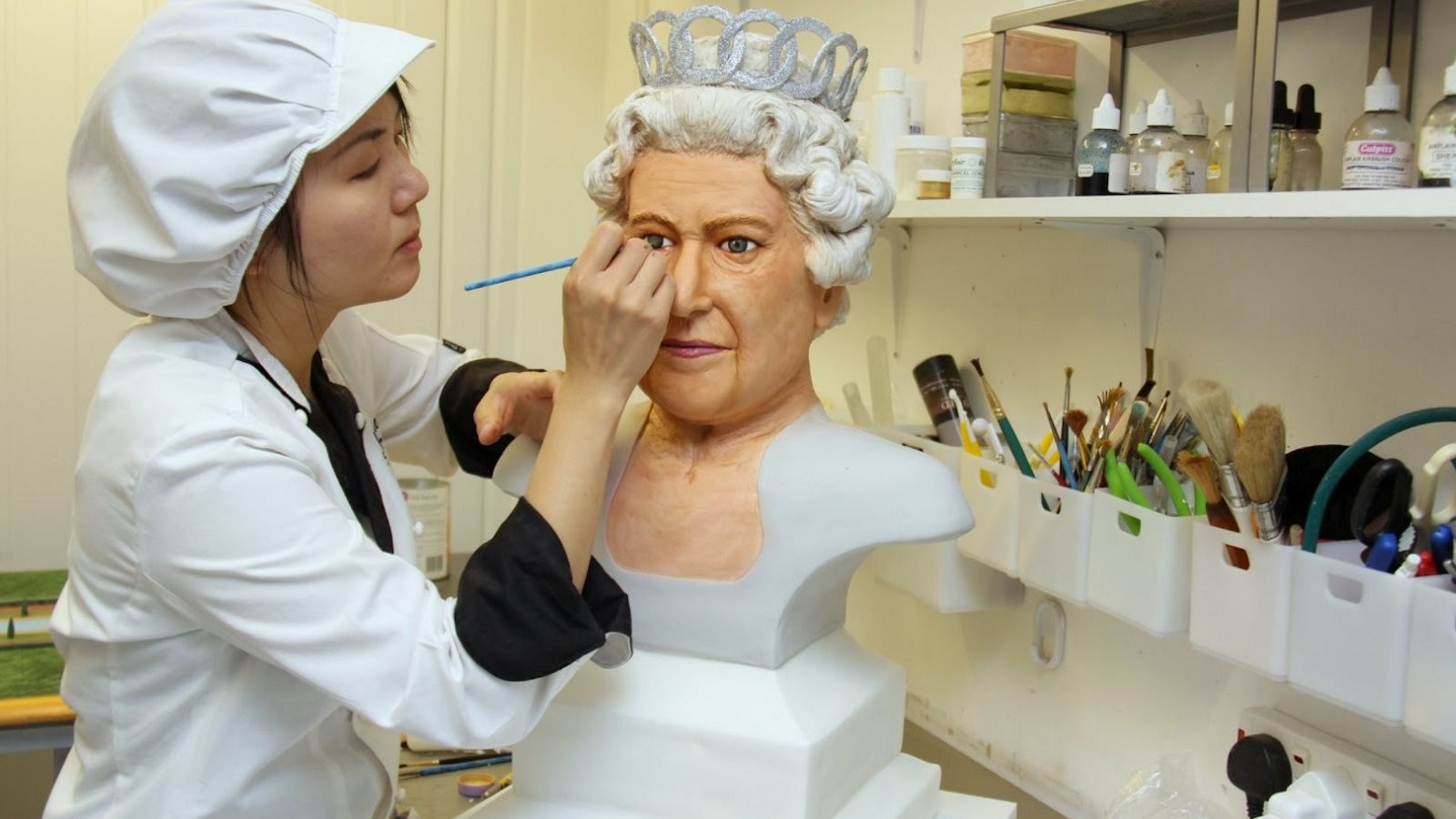 Queen Elizabeth Is Hiring A New Pastry Chef Who Must Have 'Good IT Skills'