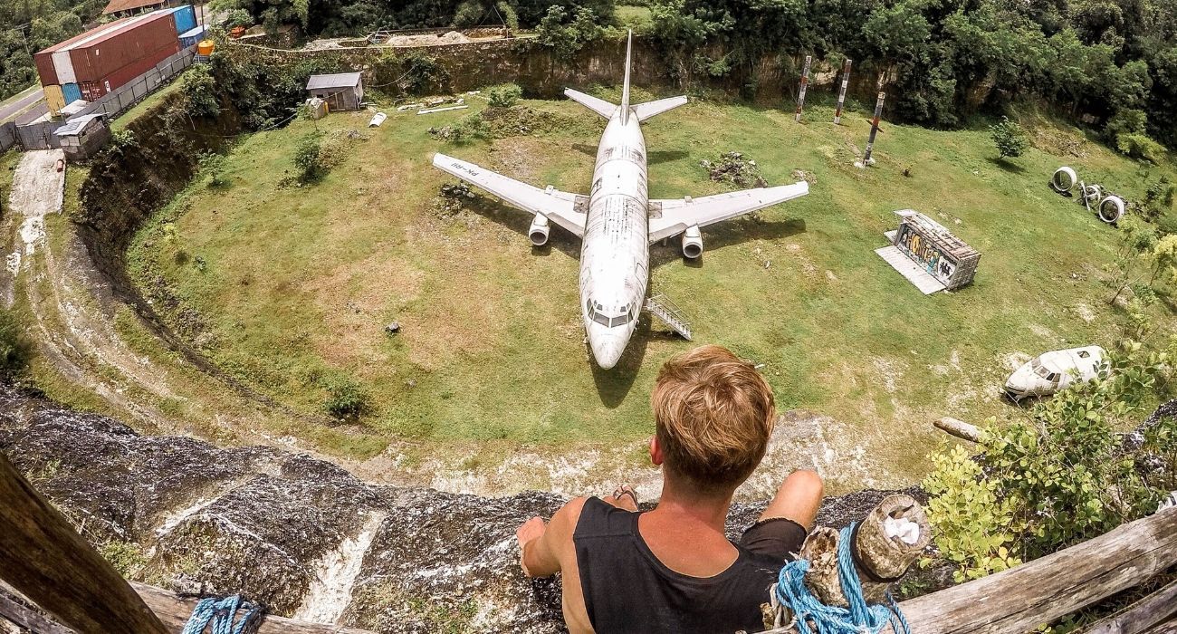 15 Eerie Photos Of Abandoned Airplanes (That Were Left To Rot)