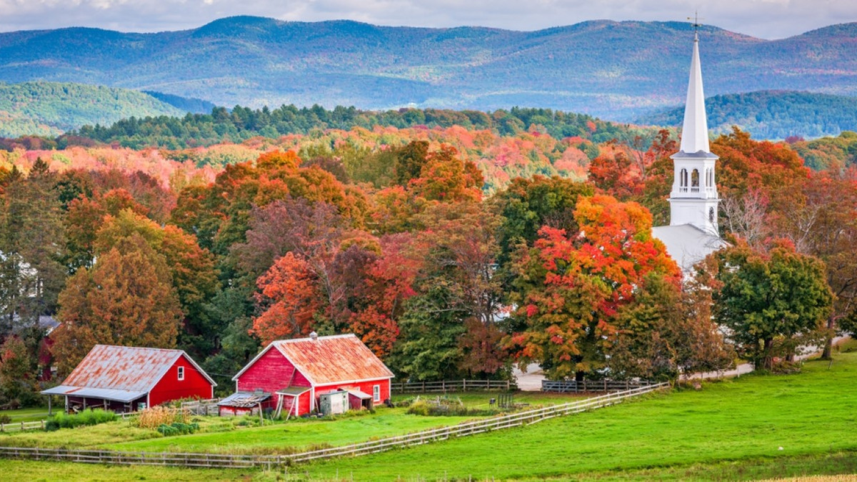 10 Most Scenic States To Visit In The Fall (Ranked By Scenery)
