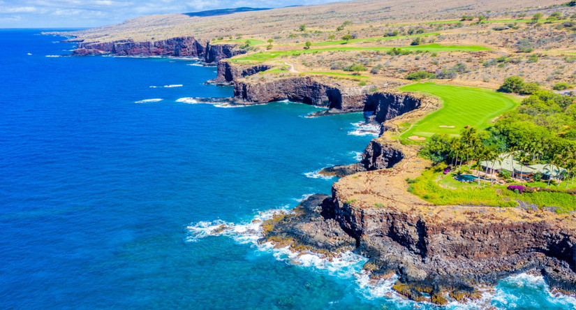 This Small, Secluded Hawaii Town Offers Quiet Beach Days