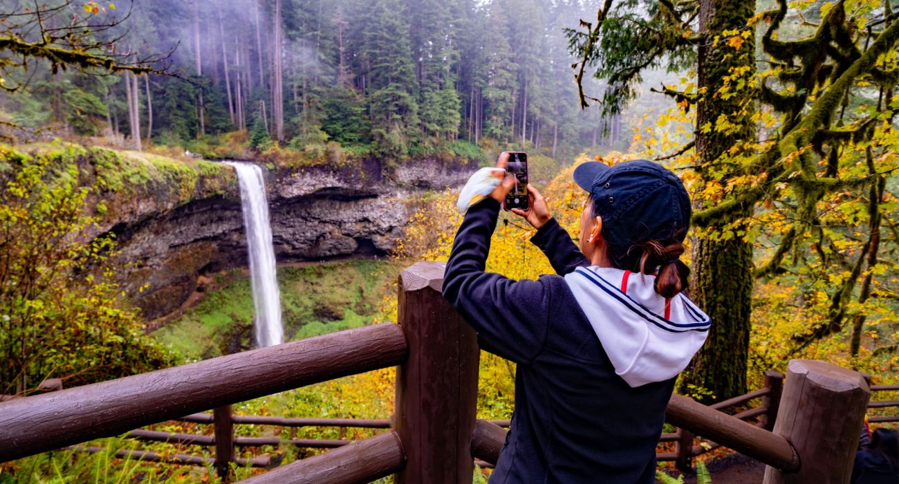 8 Best Fall Foliage Hikes In Oregon In 2024