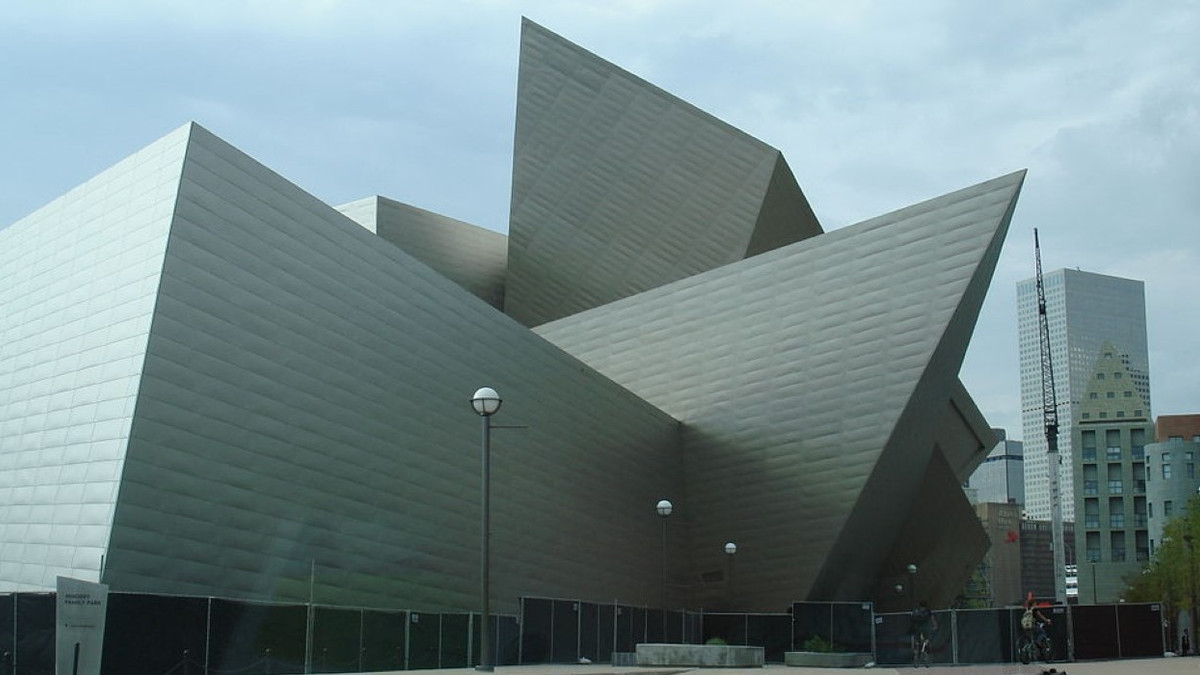 10 Tourist Attractions In Denver You'll Want To Brave Crowds For