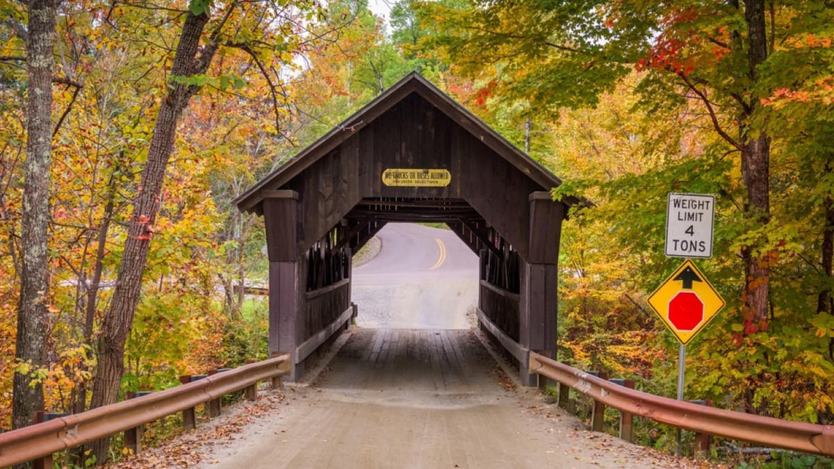 This Covered Bridge In Stowe, Vermont Has A Well-Known Haunted History