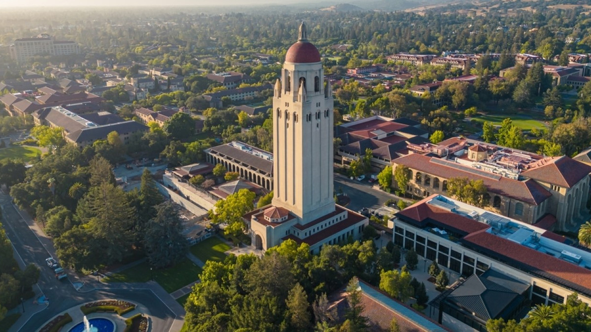 These Are The 10 Most Beautiful College Campuses In California