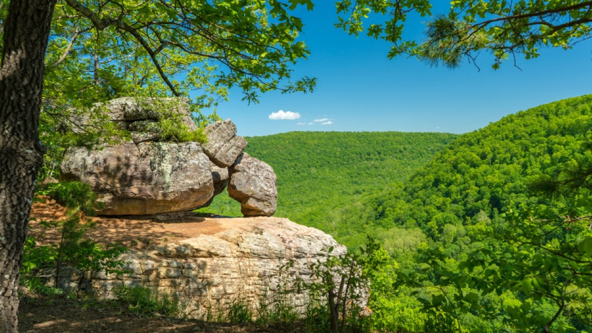 10 Beautiful Hikes To Take In Ozark National Forest