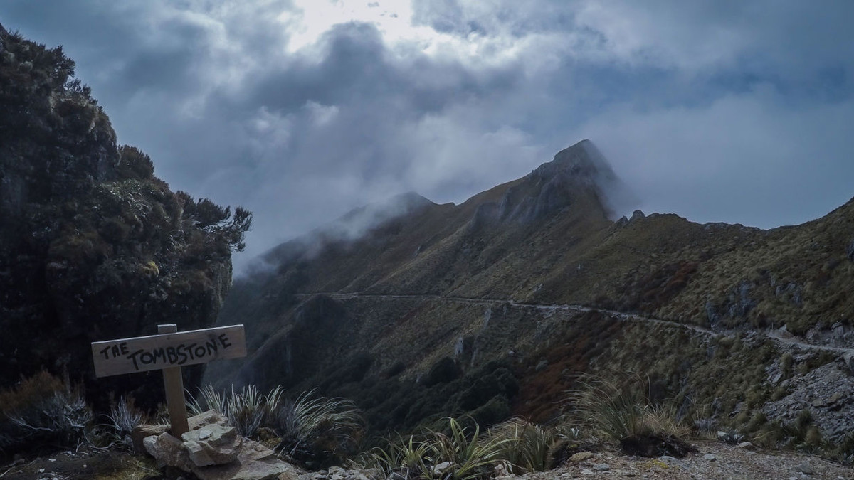 Cycle New Zealand's Old Ghost Trail: The Ultimate Gold Miner's Trail ...