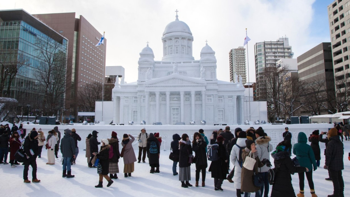 14 Snowy Destinations In Asia (Beyond Nepal)