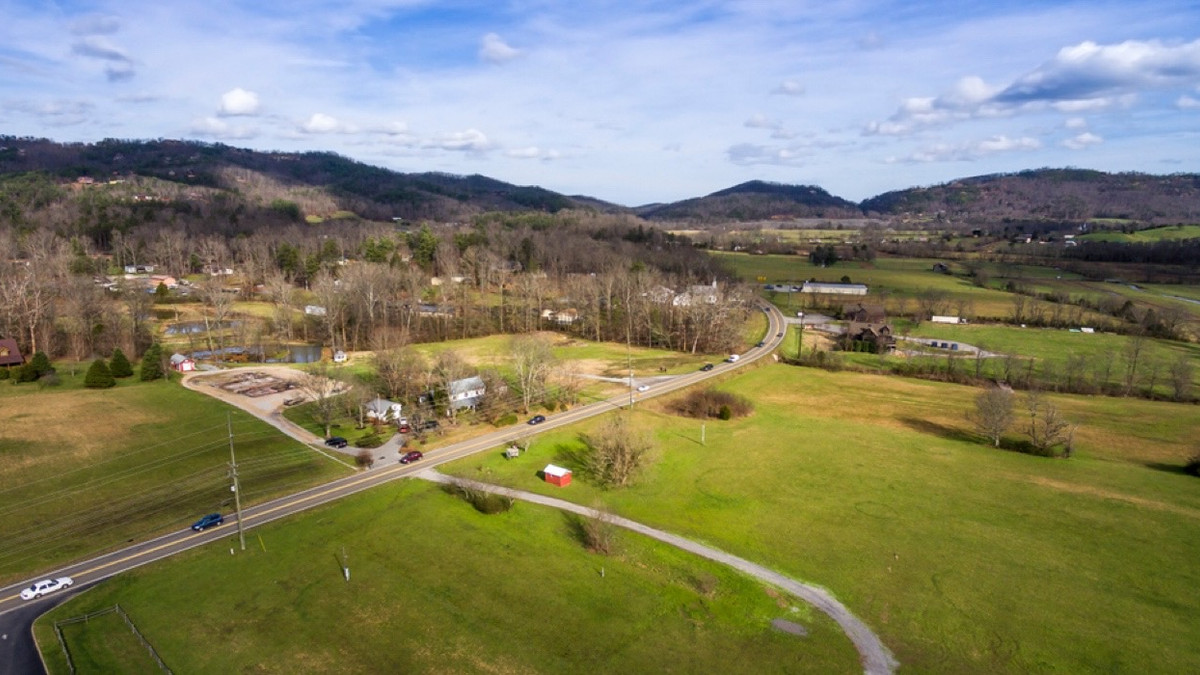 15 Most Beautiful Small Towns In The Tennessee Mountains