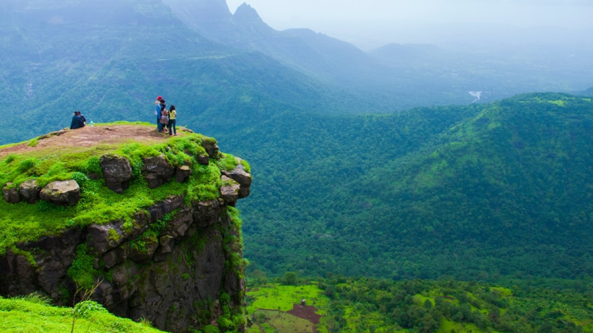 10 Most Charming Small Towns To Visit In India