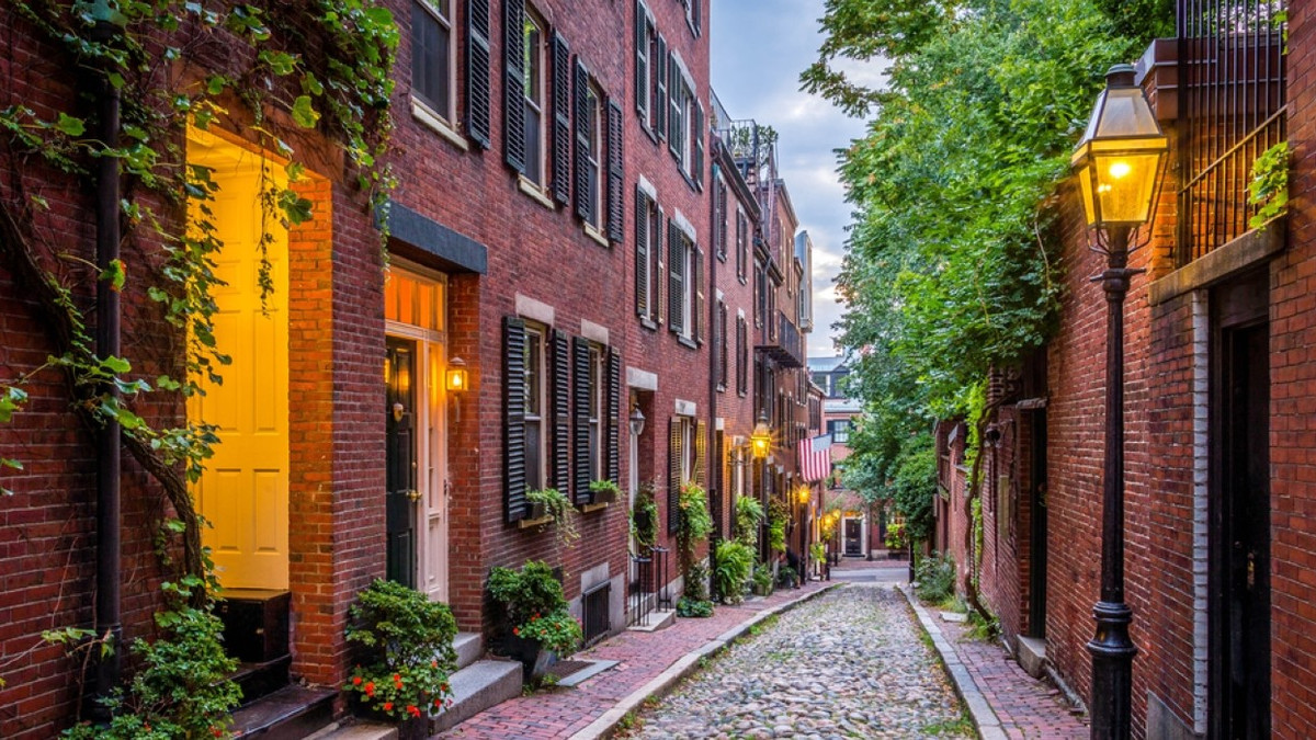 These Are The 16 Most Beautiful Streets In Boston