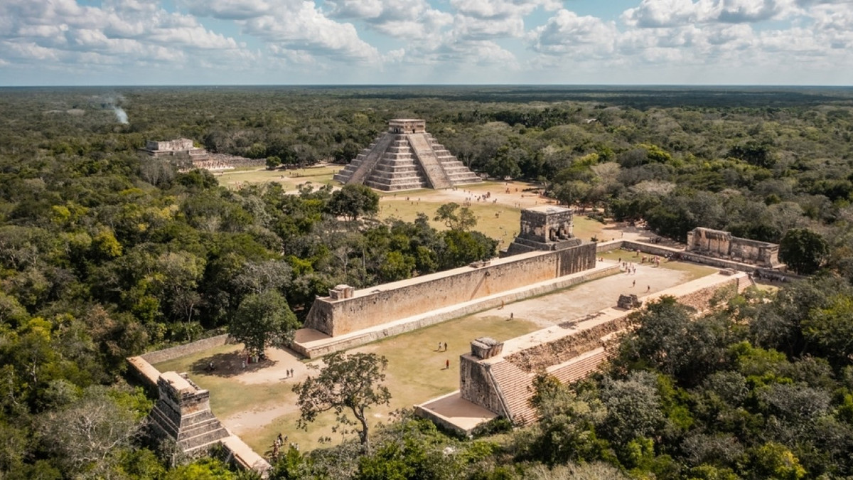 10 Crazy Facts About Pyramids Around The World (Not Just Egypt)