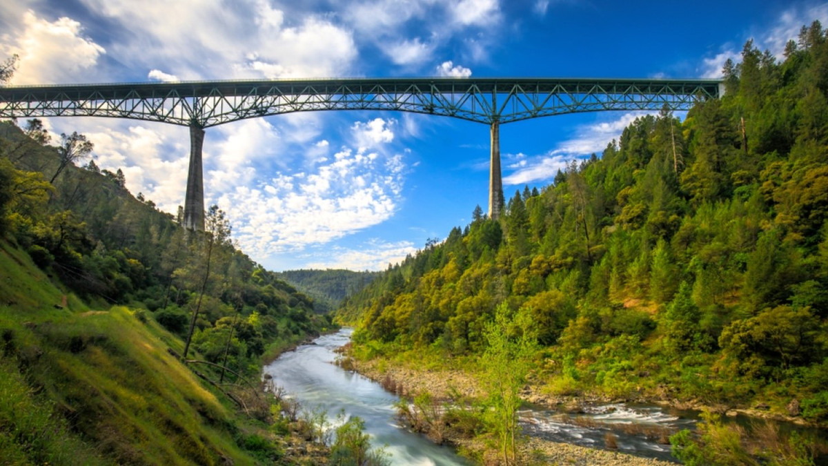 13 Tallest Bridges In The U.S.