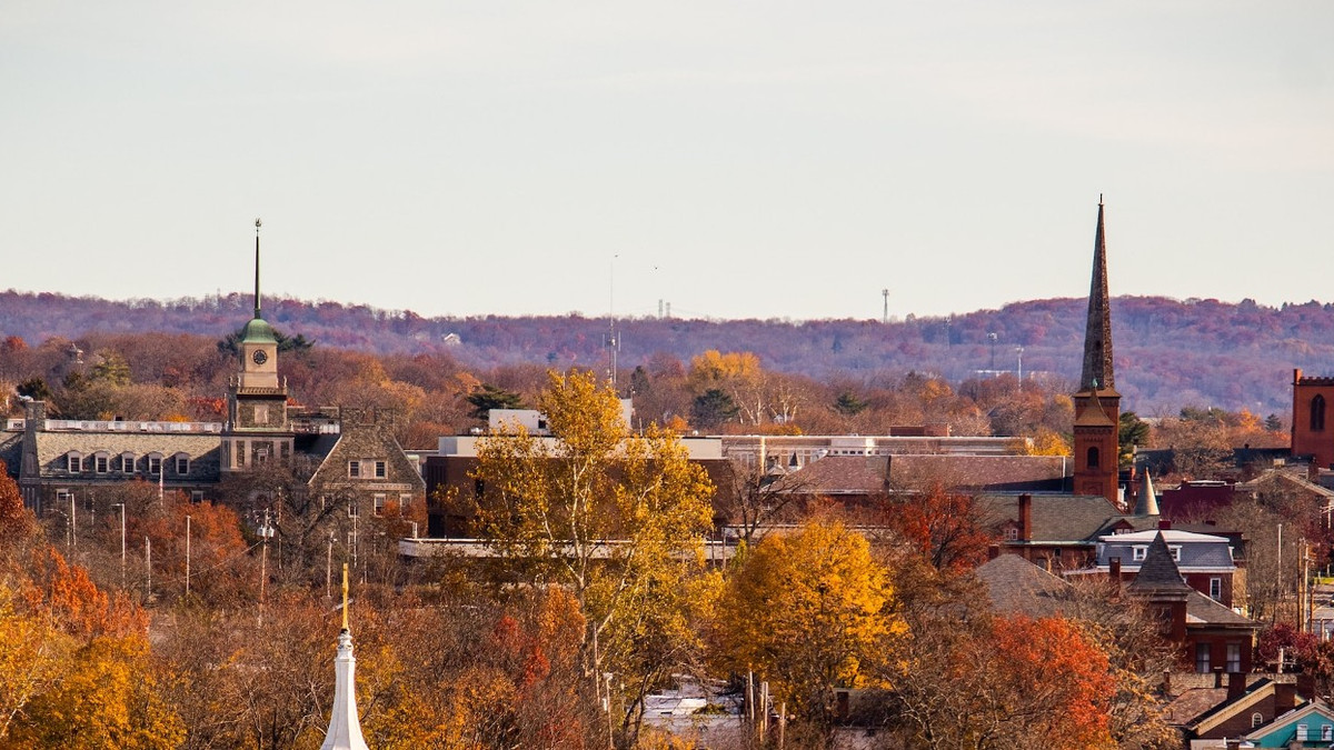 College Town Vacation: The Ultimate Poughkeepsie Travel Guide & Things ...