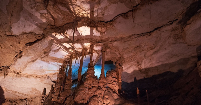 10 Of The Riskiest Caves You Can Explore In The U.S.