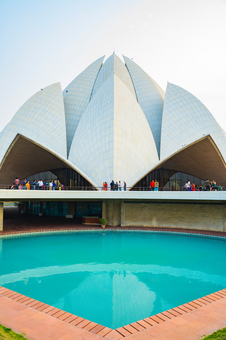 Visit The Beautiful Lotus Temple Of India
