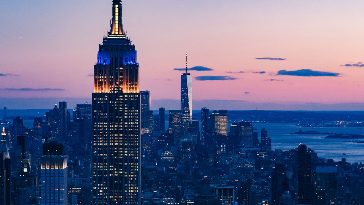 10 Most Beautiful Skyscrapers And Towers In The World
