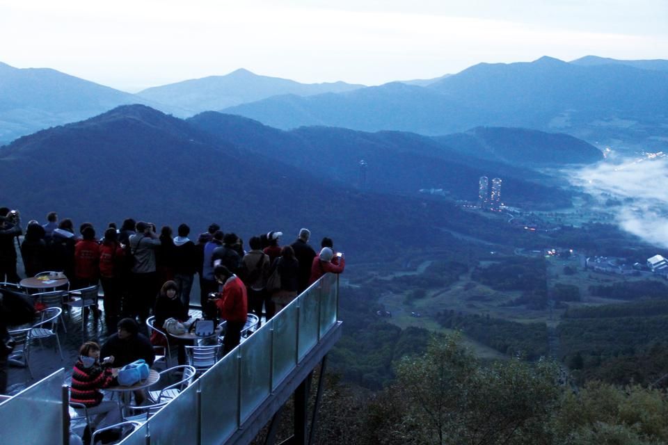 Best Spots To See The Breathtaking "Unkai" Sea Of Clouds In Japan