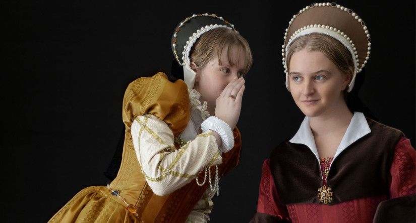 This Authentic Tudor Country House Remains Undiscovered & Undisturbed ...
