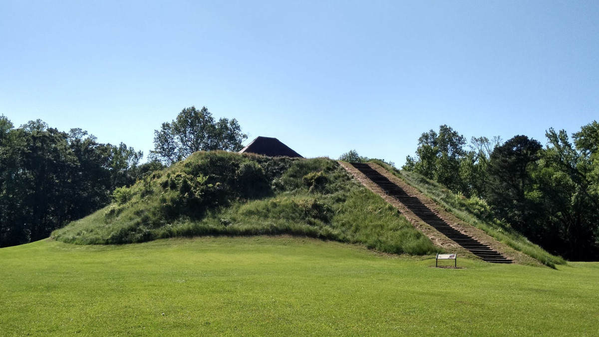 See Moundville Archaeological Site: Alabama's Little Cahokia Of Ancient ...