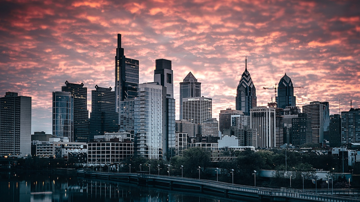 Philly To New York City: 10 Reasons This Train Is The Easiest Way To ...