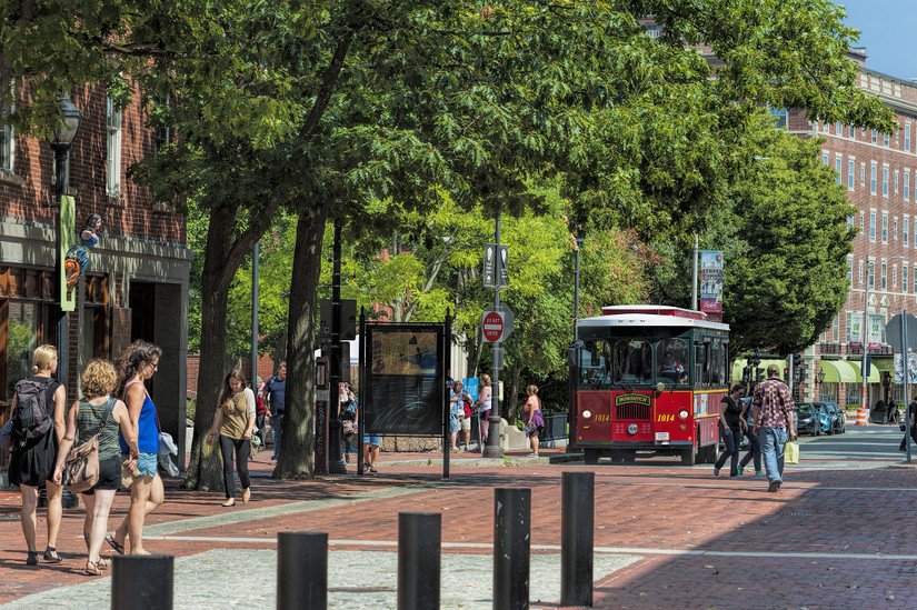 10 Things You Need To Book In Advance If You're Visiting Salem In October