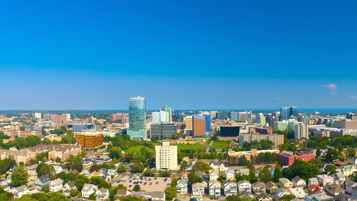 8 Things To Do In Stamford: Complete Guide To This City's Culture & Charm