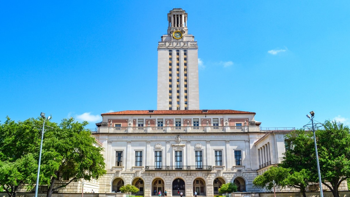 10 Awesome Things You'll See When Visiting The University Of Texas ...