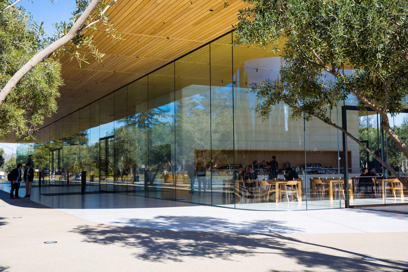 Apple Tech Fan? Visit The Apple Visitor Center In Silicon Valley