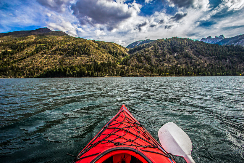 13 Most Mesmerizing Lake Towns In The US