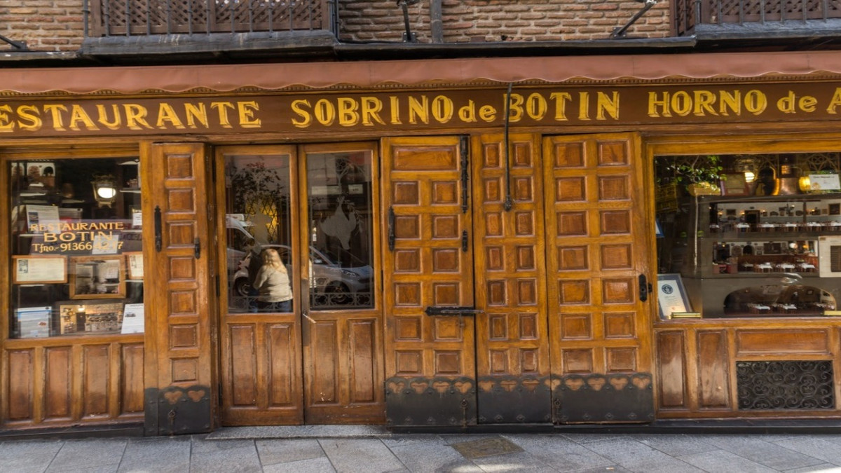 Sobrino De Botin: Everything To Know About The World's Oldest Restaurant
