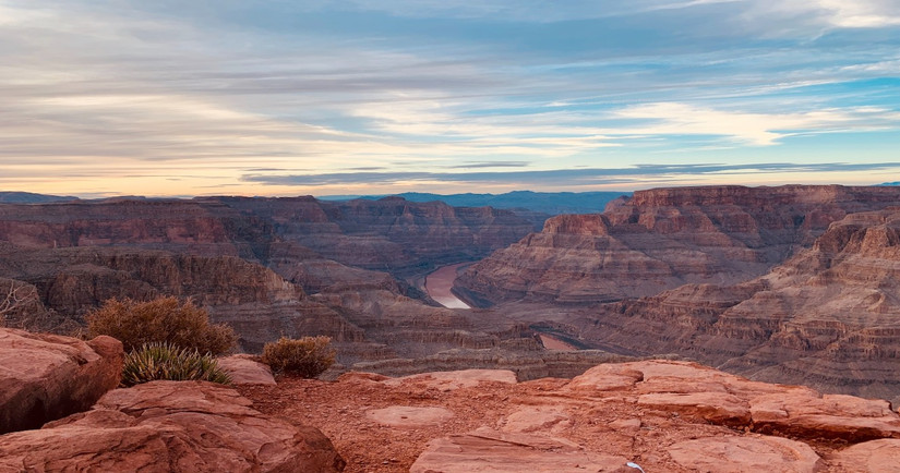 A Secret Canyon Hidden Inside The Grand Canyon Wows Those Who Step Off ...