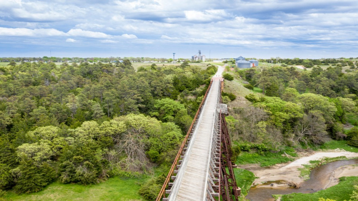 10 Most Beautiful Destinations To Visit In Nebraska This Spring