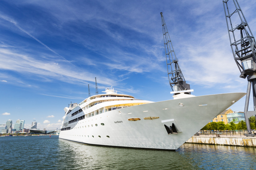 10 Best Floating Hotels In The World For Adventurers Who Refuse To Stay ...