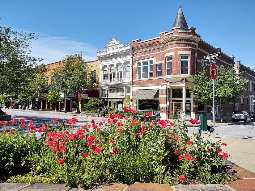 The "Athens Of The Ozarks" Is The Midwest's Coolest College Town You've ...