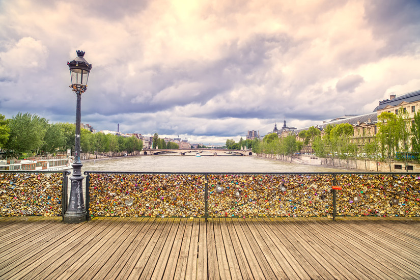 Love Locks Are No Longer Allowed On The Pont Des Arts In Paris