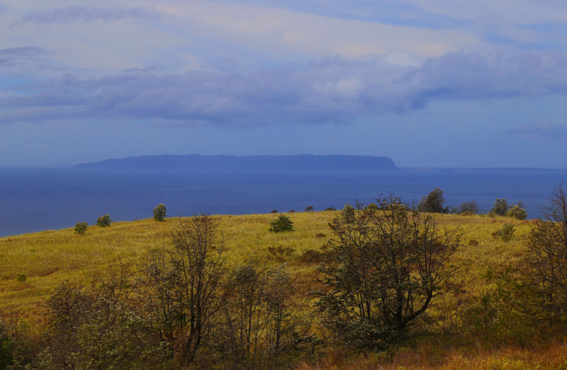Hawaii's Forbidden Island Is A Challenge To Visit (Here's What To Know)