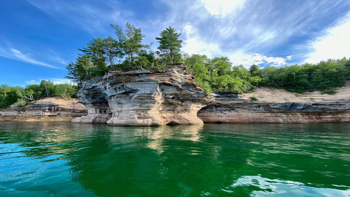 10 Best Lakeside Vacations You Can Take In The American Midwest