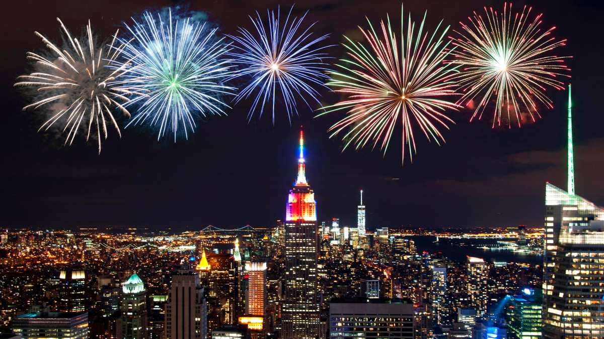 10 Of The Biggest 4th Of July Fireworks Shows In The U.S.