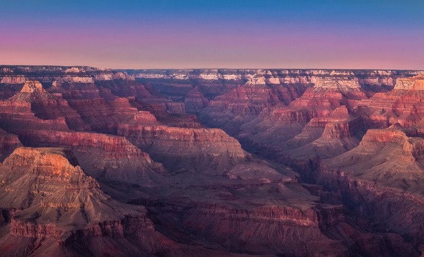 10 Famous Landmarks Around The World (& The Stories Behind Them)