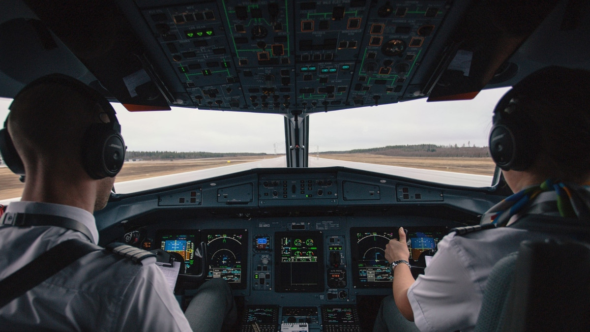 10 Coolest Airline Call Signs You Can Still Fly