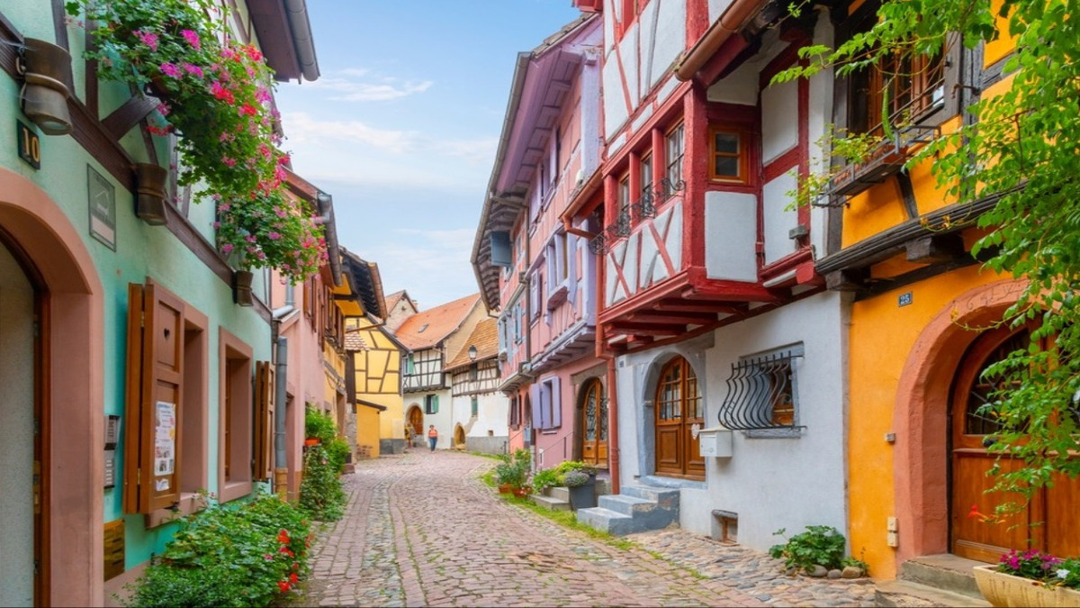 Beyond Paris: Leave The City Of Love For These 10 French Destinations