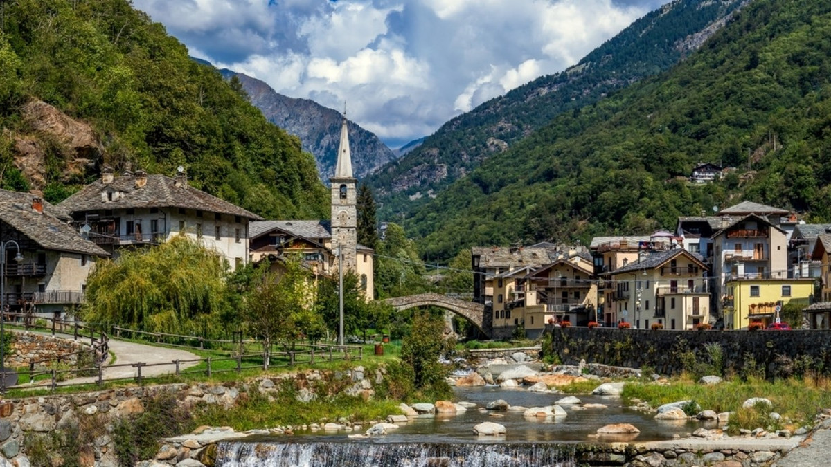 Exploring Aosta Valley: What You Can See And Do In Italy's Smallest Region