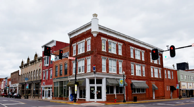 Rustic Retreats: 10 Small Towns For The Perfect Cozy Fall Escape in ...