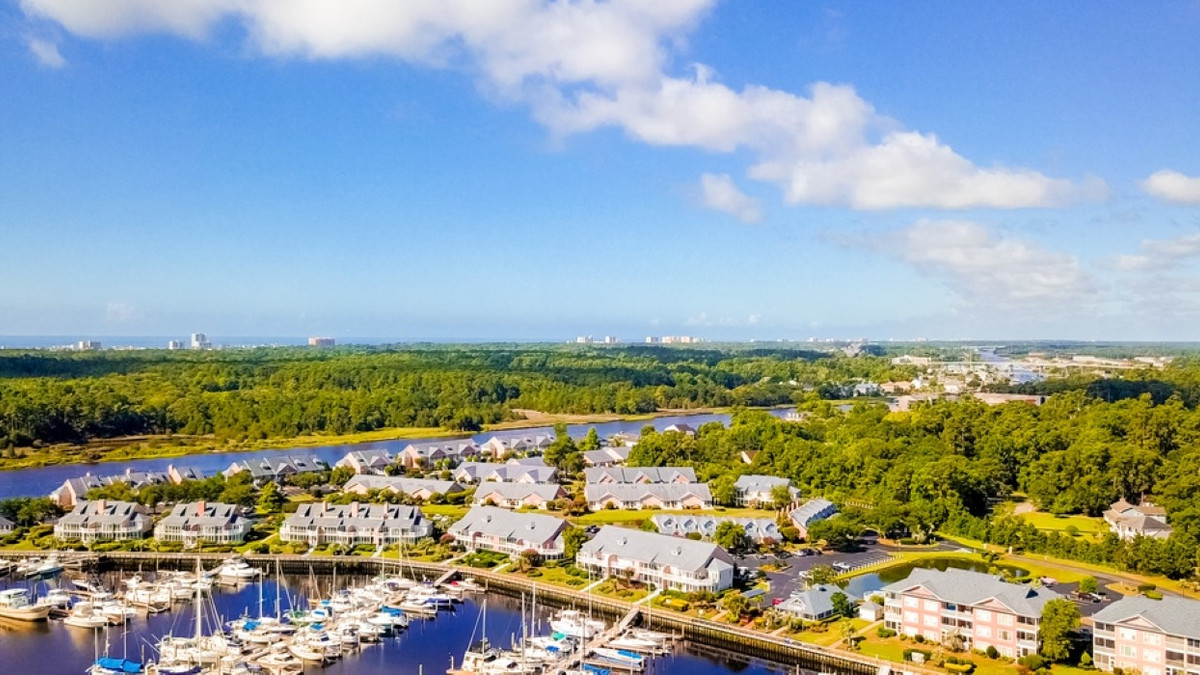 10 Best Places To Stay In Myrtle Beach For The Best Coastal Retreat