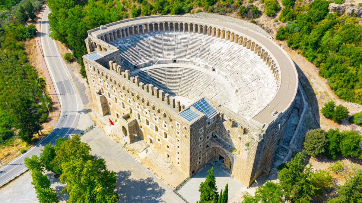 Here Are 10 Roman Ruins & Structures Still In Use