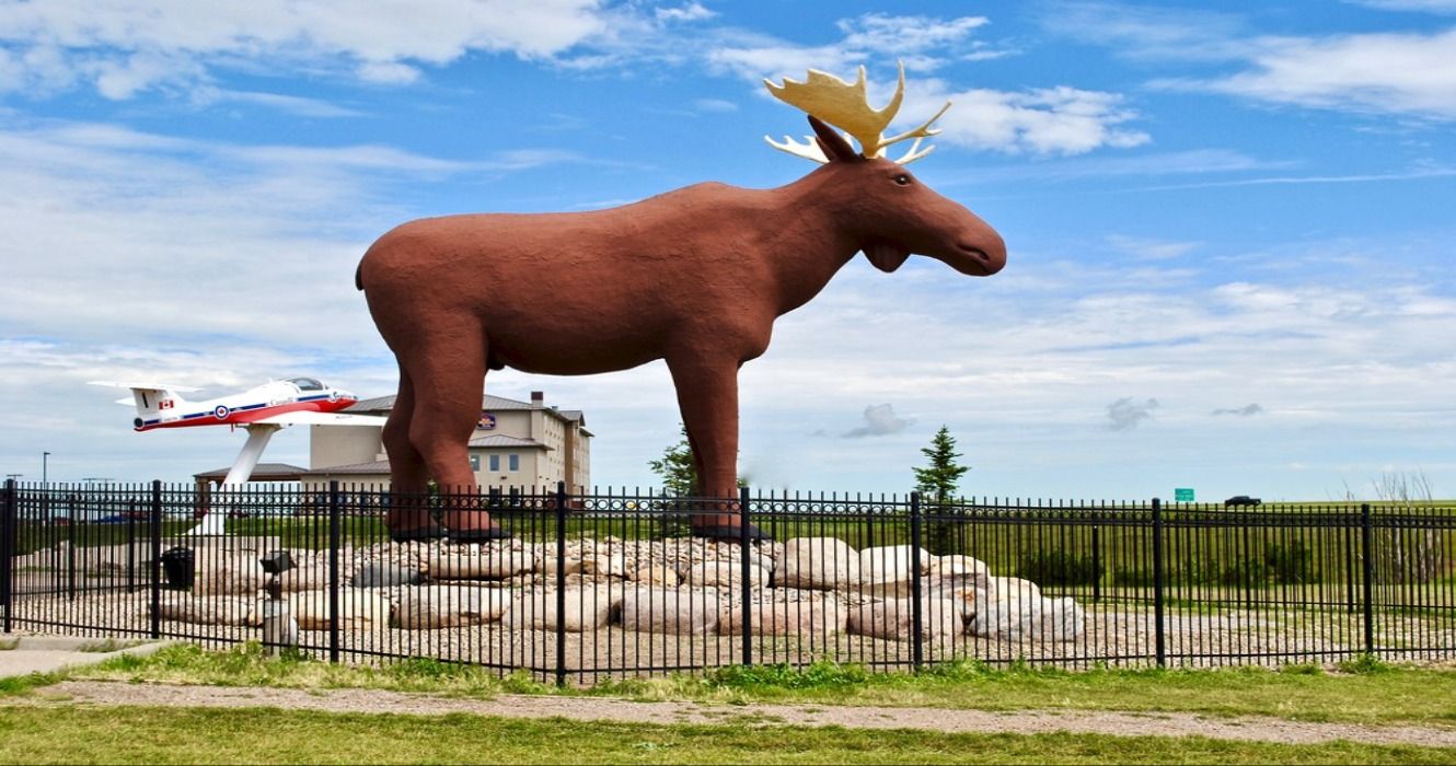 These Are The Quirkiest Landmarks In Canada (That Are Worth A Road Trip)