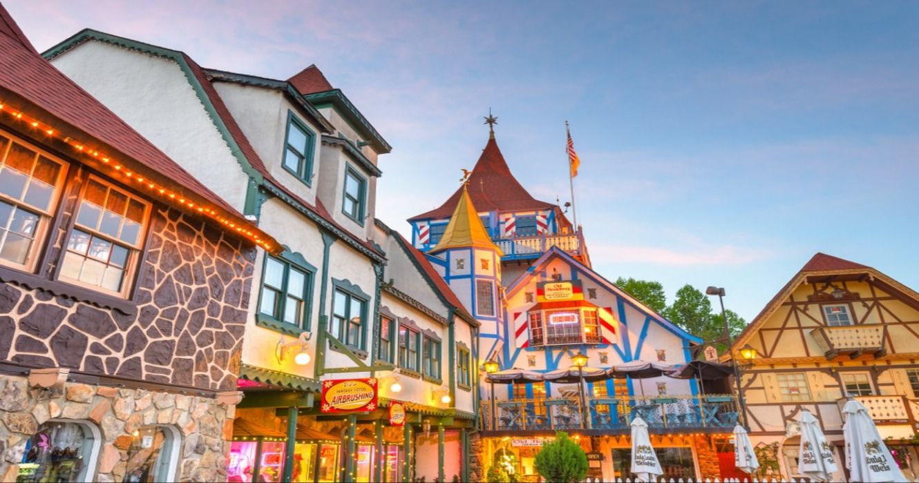 10 Summer Towns That Look European But Are Right In The U.S.