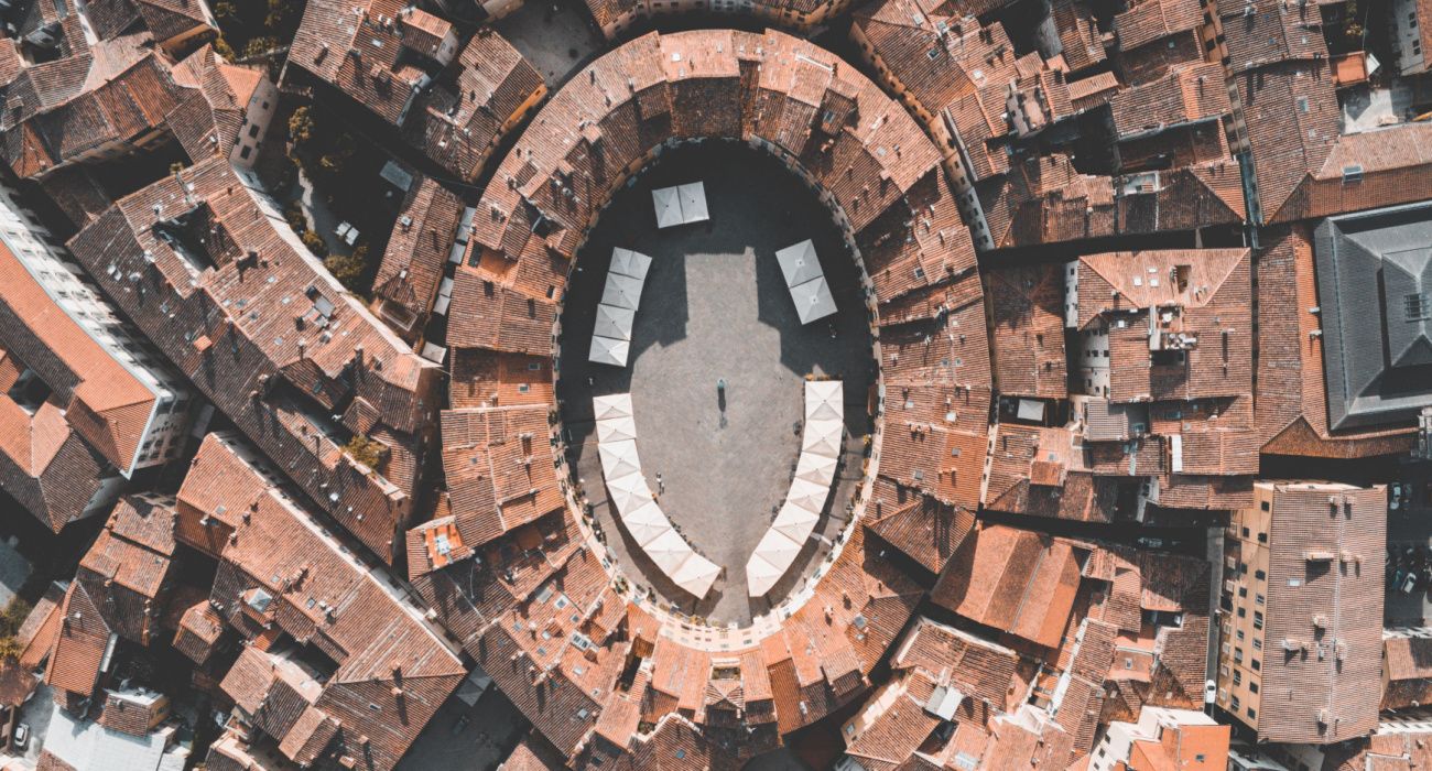 This Walled Medieval Italian City Has A Square With Elliptical ...