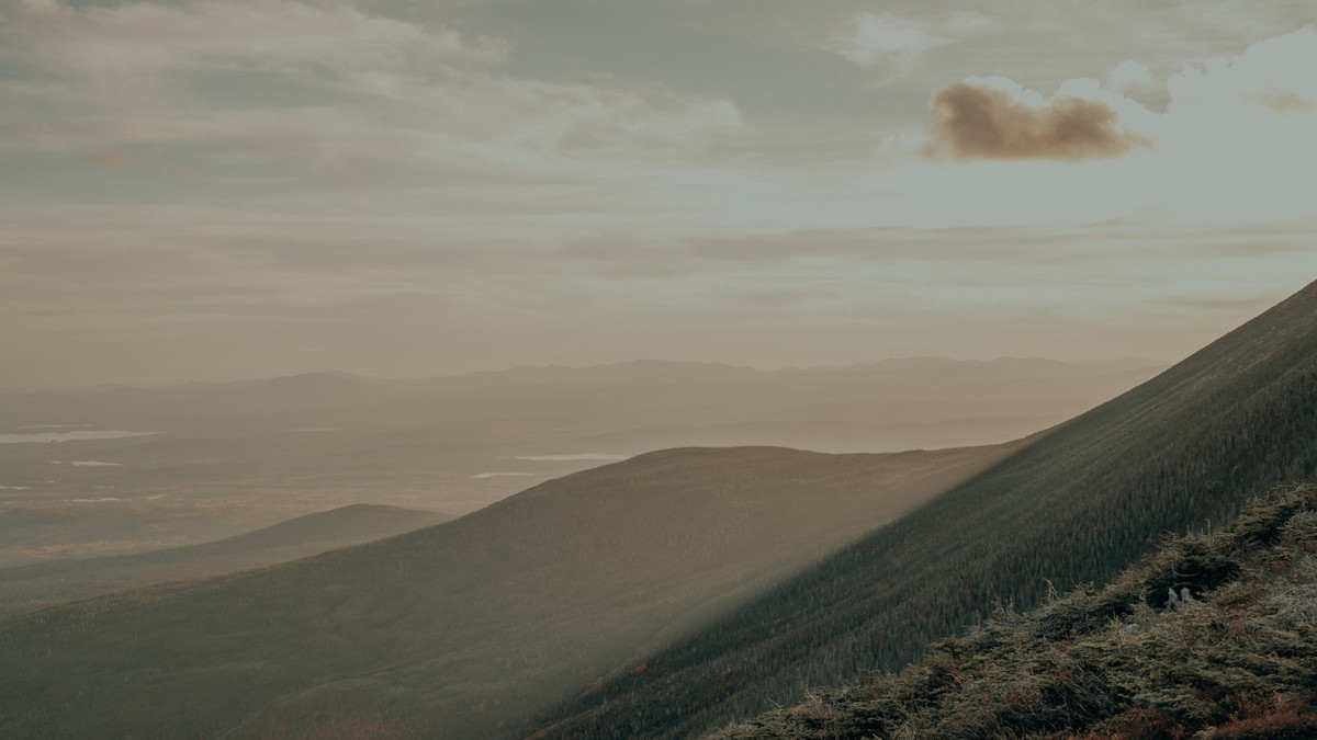 10 Caves In Maine You Didn't Know Existed (& How To Find Them)