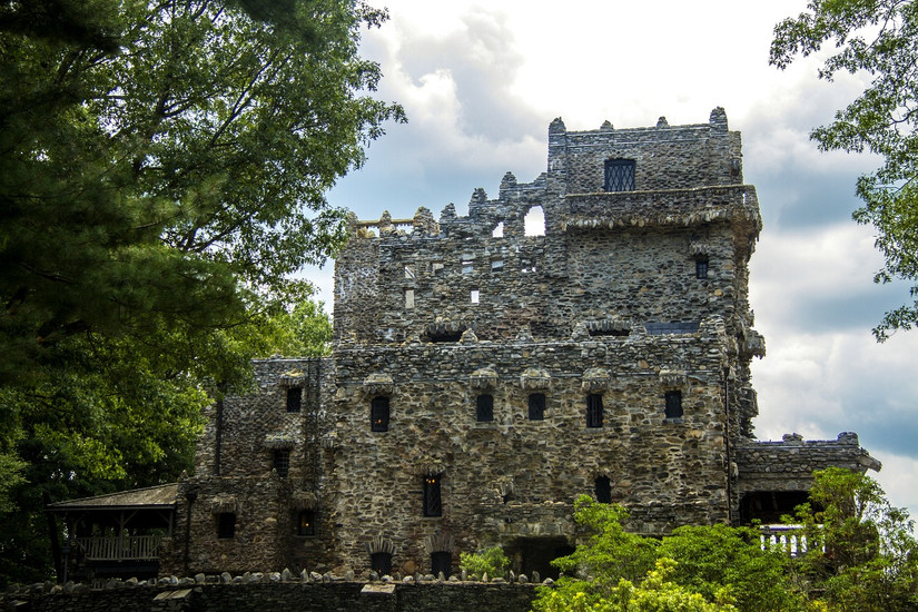 10 Spectacular Gothic Castles To Visit On The East Coast